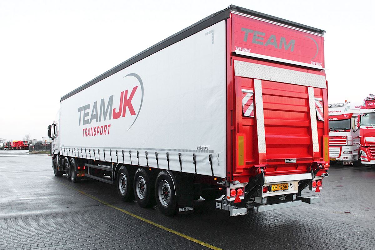 Lastas har leveret en ny Kel-Berg 3 akslet maxi flexi gardintrailer til ...