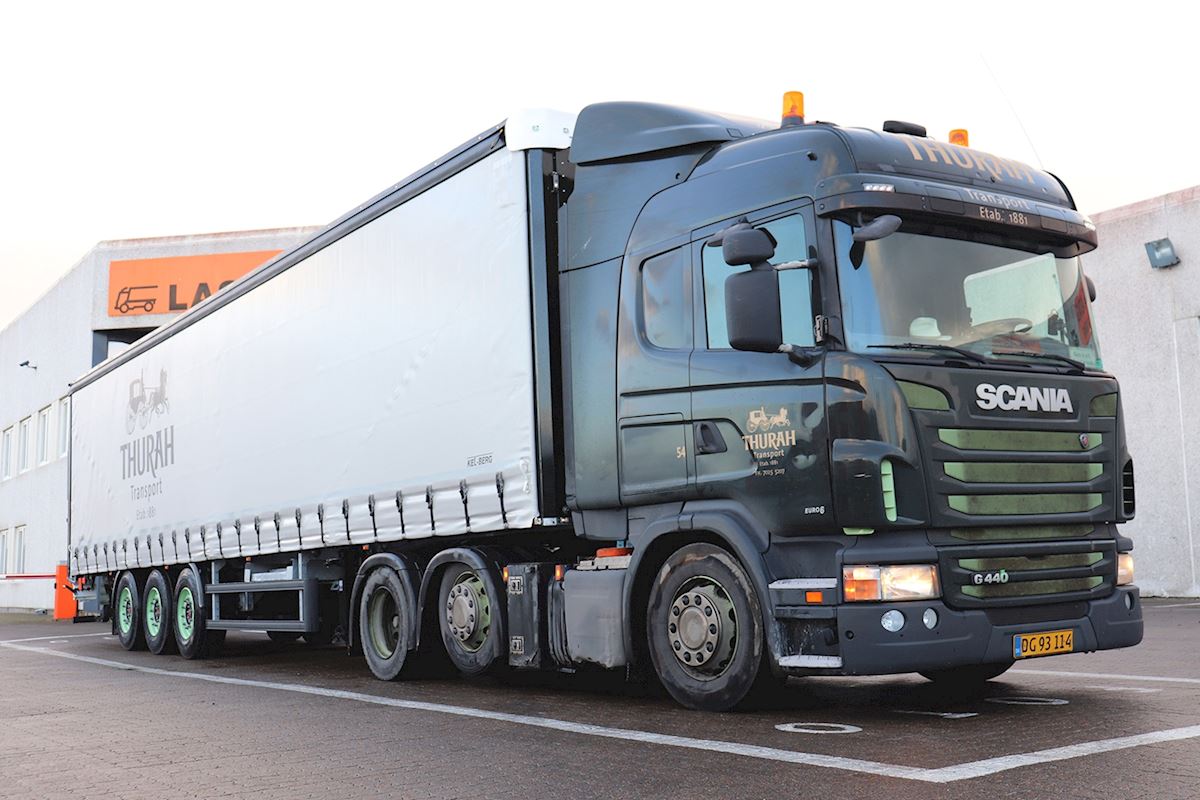 Ny Kel-Berg 3 aks. maxi flexi gardintrailer til Thurah Transport A/S ...